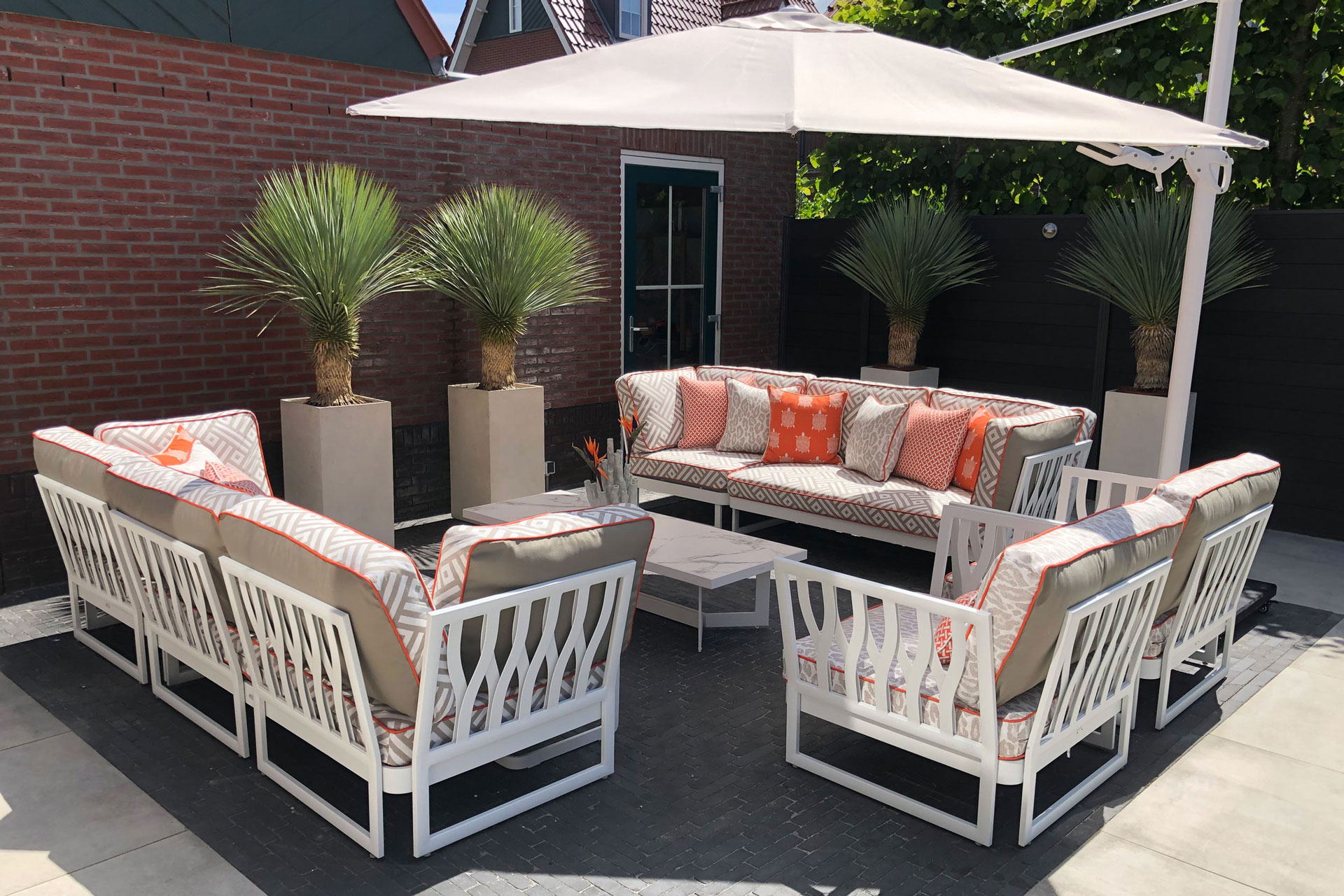 Family Terrace - Sarican Design Studio